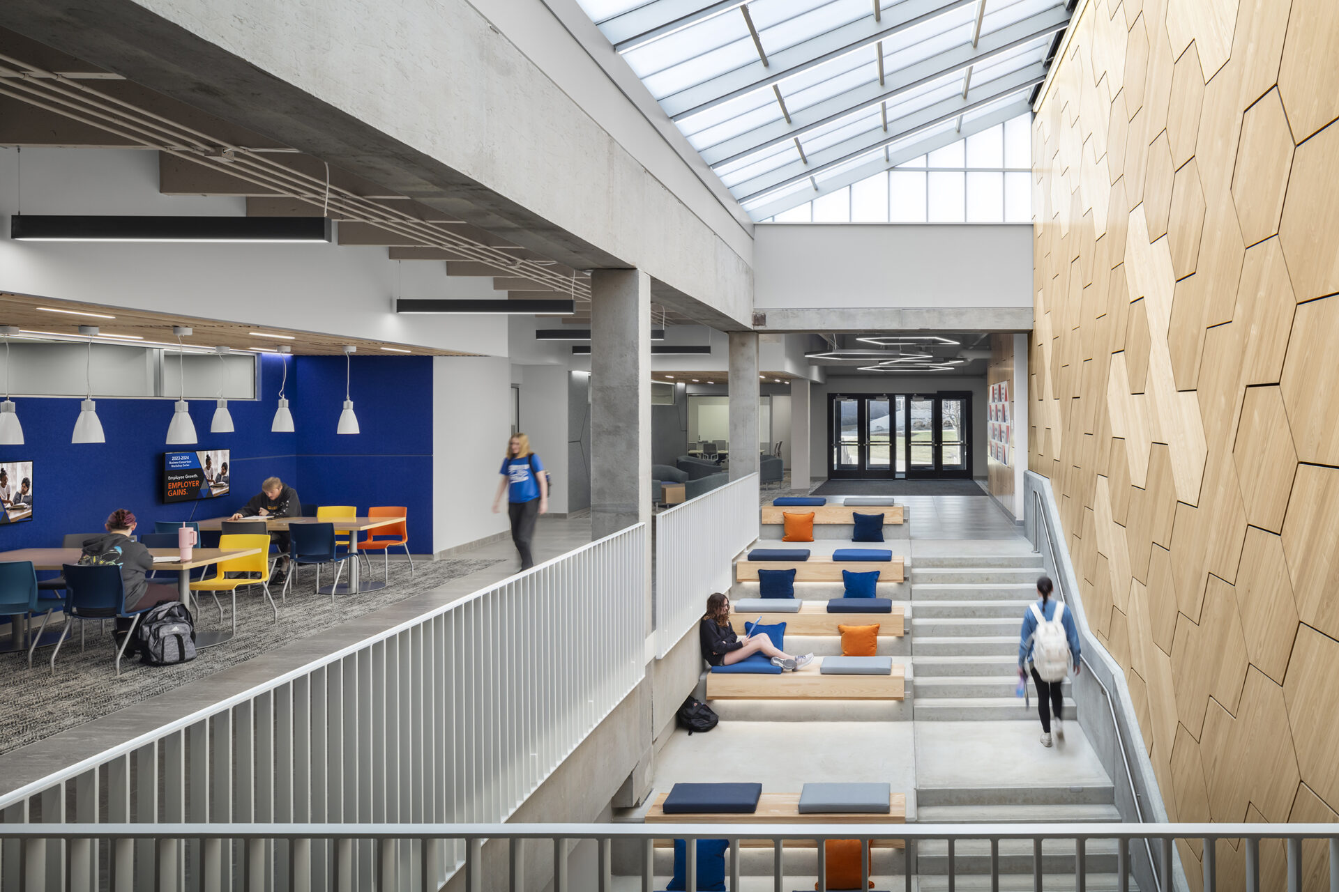 Hawkeye Community College Grundy Hall – Rulon International