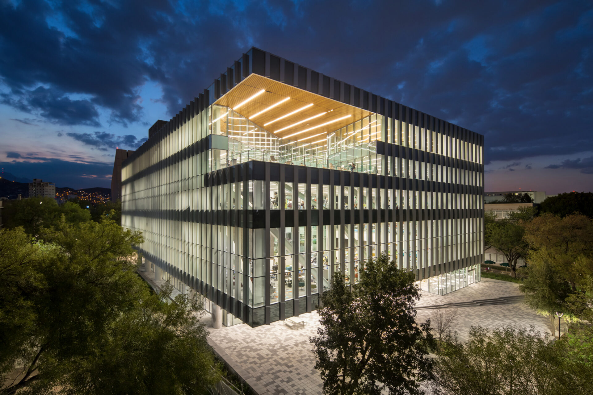 Tecnológico de Monterrey Biblioteca – Rulon International